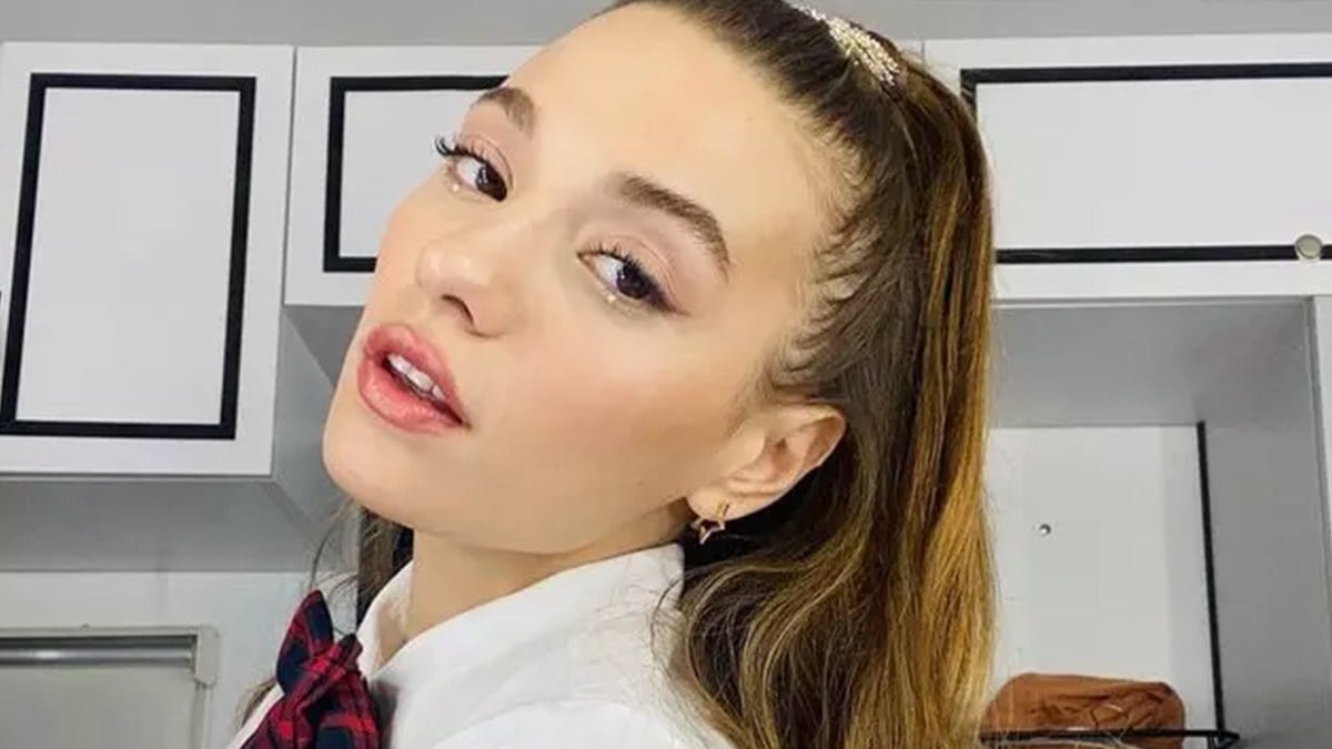 Cemre Baysel karlar üzerinde poz verdi! ‘İçimiz ısındı’ – Havadiskolik ...